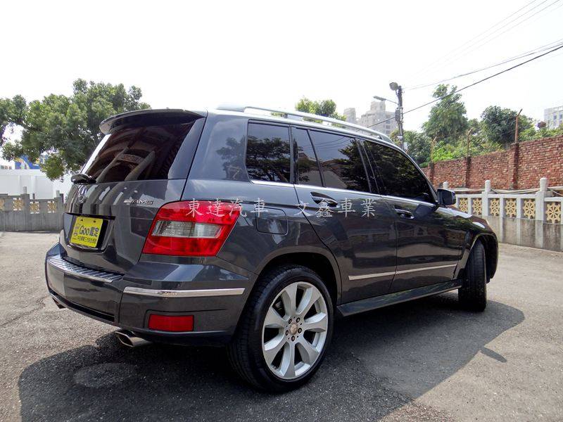 【賓士【GLK350 3.5L】2010年】台南中古車商推薦 二手車行買賣貸款中古車 AUDI-東達汽車,中古車行,中古車買賣